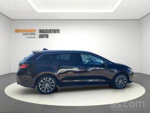 Brown Toyota Corolla 2019 in Riga, with an engine capacity of 1.80 L and mileage of 87 thousand km for 15790 €, photo 8 on AUTOMOTO.COM.LV