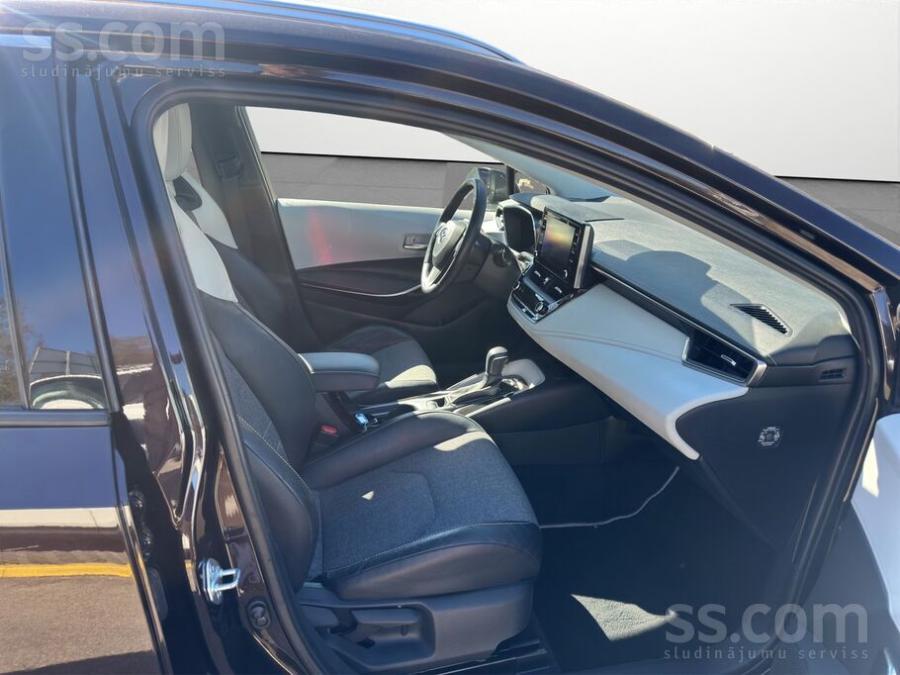 Brown Toyota Corolla 2019 in Riga, with an engine capacity of 1.80 L and mileage of 87 thousand km for 15790 €, photo 18 on AUTOMOTO.COM.LV