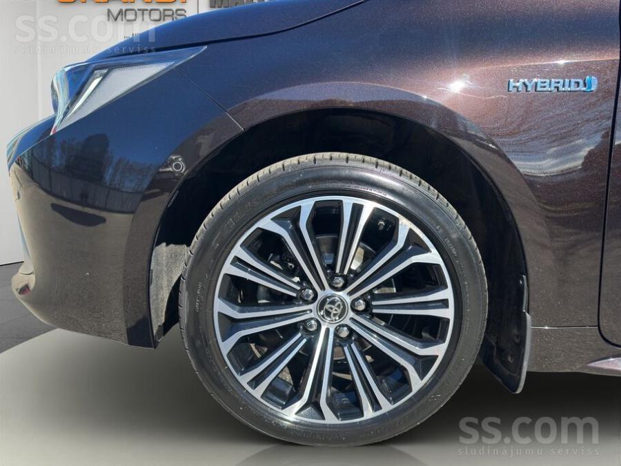 Brown Toyota Corolla 2019 in Riga, with an engine capacity of 1.80 L and mileage of 87 thousand km for 15790 €, photo 20 on AUTOMOTO.COM.LV