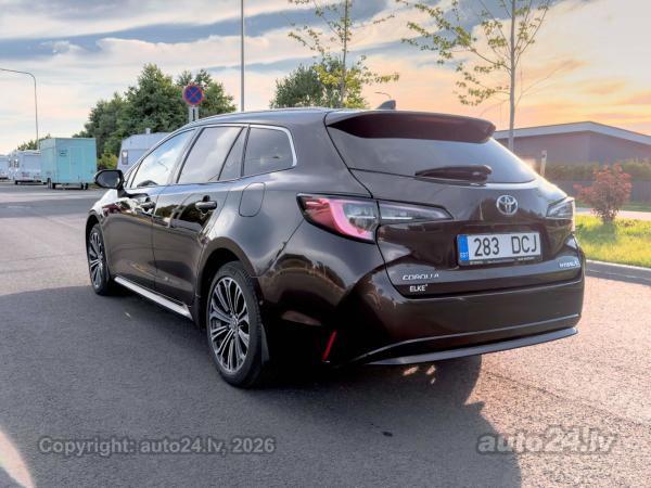 Brūns Toyota Corolla 2019 Tallina, ar dzinēja tilpumu 1.80 L un nobraukumu 144 tūkst. km par 16000 €, foto 3 vietnē AUTOMOTO.COM.LV