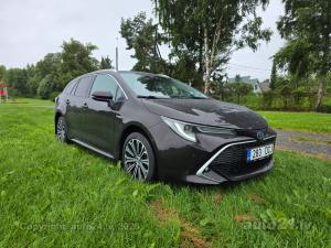 Brown Toyota Corolla 2019 in Tallinn, with an engine capacity of 1.80 L and mileage of 144 thousand km for 17990 €, photo 3 on AUTOMOTO.COM.LV