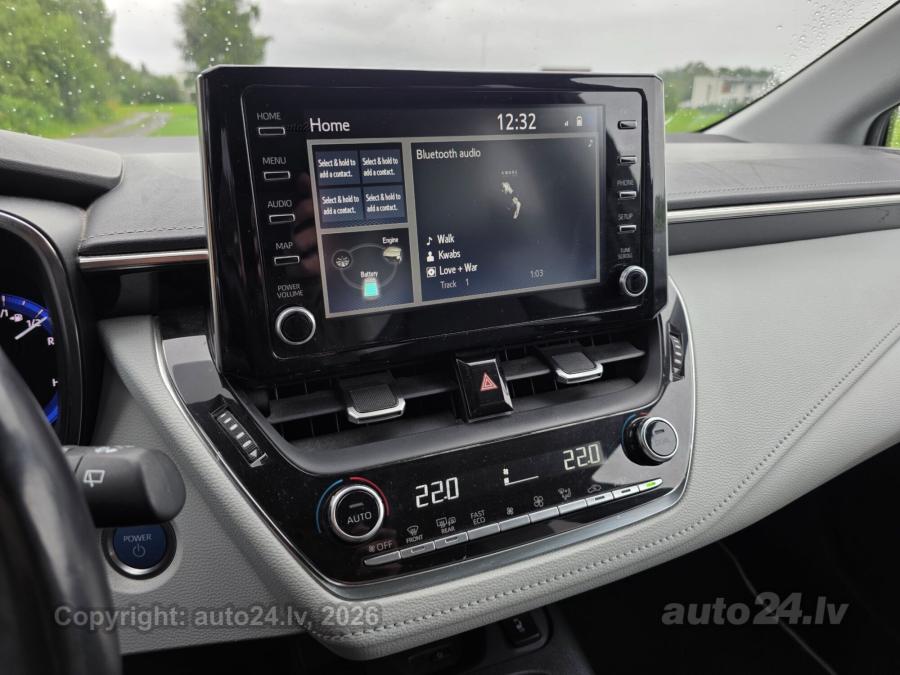 Brown Toyota Corolla 2019 in Tallinn, with an engine capacity of 1.80 L and mileage of 144 thousand km for 17990 €, photo 9 on AUTOMOTO.COM.LV