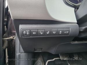 Brown Toyota Corolla 2019 in Tallinn, with an engine capacity of 1.80 L and mileage of 144 thousand km for 17990 €, photo 11 on AUTOMOTO.COM.LV