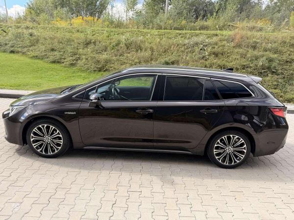 Toyota Corolla 2019 Viļņa vietnē Brūns Toyota Corolla 2019 Viļņa, ar dzinēja tilpumu 1.80 L un nobraukumu 121 tūkst. km par 17950 €, foto 10 vietnē AUTOMOTO.COM.LV