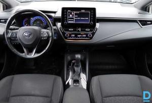 Brūns Toyota Corolla 2020 Rīga, ar dzinēja tilpumu 1.80 L un nobraukumu 85 tūkst. km par 18490 €, foto 3 vietnē AUTOMOTO.COM.LV