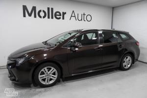Brown Toyota Corolla 2021 in Vilnius, with an engine capacity of 1.20 L and mileage of 102 thousand km for 13900 €, photo 3 on AUTOMOTO.COM.LV