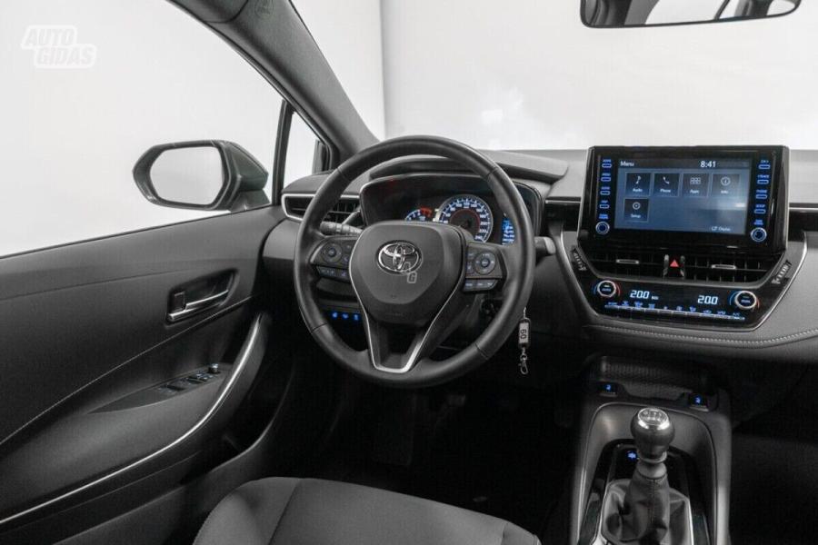 Brown Toyota Corolla 2021 in Vilnius, with an engine capacity of 1.20 L and mileage of 102 thousand km for 13900 €, photo 11 on AUTOMOTO.COM.LV