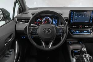 Brown Toyota Corolla 2021 in Vilnius, with an engine capacity of 1.20 L and mileage of 102 thousand km for 13900 €, photo 12 on AUTOMOTO.COM.LV