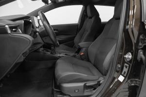 Brown Toyota Corolla 2021 in Vilnius, with an engine capacity of 1.20 L and mileage of 120 thousand km for 13650 €, photo 8 on AUTOMOTO.COM.LV