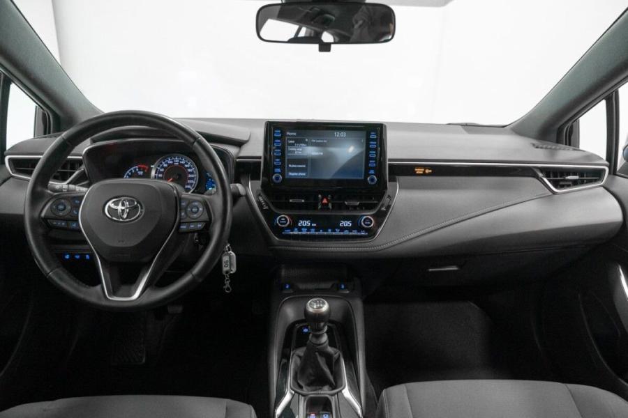 Brown Toyota Corolla 2021 in Vilnius, with an engine capacity of 1.20 L and mileage of 120 thousand km for 13650 €, photo 12 on AUTOMOTO.COM.LV