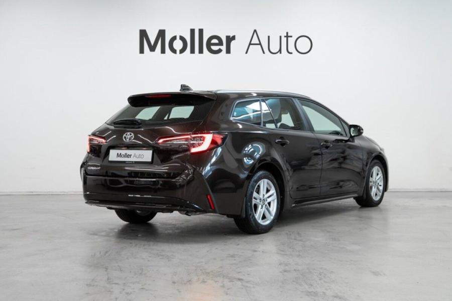 Brūns Toyota Corolla 2021 Viļņa, ar dzinēja tilpumu 1.20 L un nobraukumu 65 tūkst. km par 14900 €, foto 4 vietnē AUTOMOTO.COM.LV