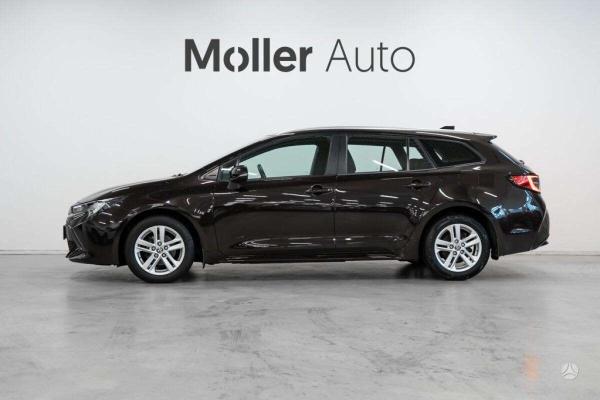 Brūns Toyota Corolla 2021 Viļņa, ar dzinēja tilpumu 1.20 L un nobraukumu 65 tūkst. km par 14900 €, foto 2 vietnē AUTOMOTO.COM.LV