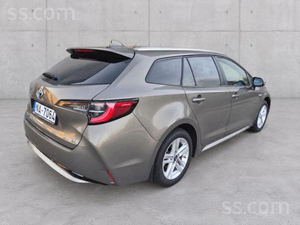 Toyota Corolla 2021 in Riga on AUTOMOTO.COM.LV Brown Toyota Corolla 2021 in Riga, with an engine capacity of 1.50 L and mileage of 120 thousand km for 17100 €, photo 5 on AUTOMOTO.COM.LV