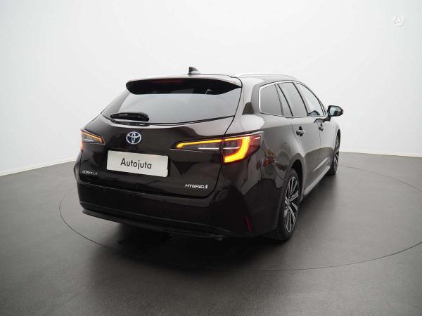Brūns Toyota Corolla 2022 Viļņa, ar dzinēja tilpumu 1.80 L un nobraukumu 130 tūkst. km par 18700 €, foto 4 vietnē AUTOMOTO.COM.LV