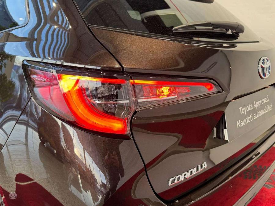 Brūns Toyota Corolla 2022 Šauļi, ar dzinēja tilpumu 1.80 L un nobraukumu 180 tūkst. km par 17900 €, foto 9 vietnē AUTOMOTO.COM.LV