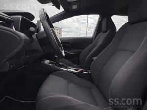 Brown Toyota Corolla 2022 in Riga, with an engine capacity of 1.80 L and mileage of 146 thousand km for 16900 €, photo 11 on AUTOMOTO.COM.LV