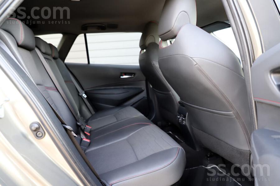 Brown Toyota Corolla 2022 in Tukums, with an engine capacity of 1.80 L and mileage of 179 thousand km for 17300 €, photo 16 on AUTOMOTO.COM.LV