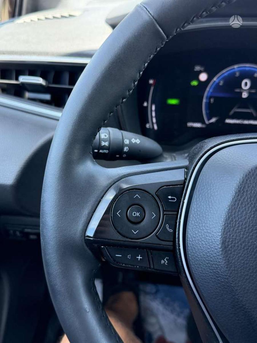 Brūns Toyota Corolla 2023 Šauļi, ar dzinēja tilpumu 1.80 L un nobraukumu 171 tūkst. km par 14300 €, foto 23 vietnē AUTOMOTO.COM.LV