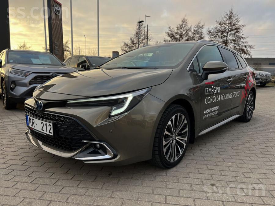 Brown Toyota Corolla 2024 in Liepaja, with an engine capacity of 2.00 L and mileage of 12 thousand km for 31900 €, photo 1 on AUTOMOTO.COM.LV