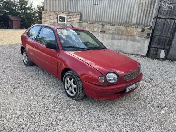 Toyota Corolla 1999 in Vilnius, with an engine capacity of 1.30 L and mileage of 223 thousand km for 480 €, photo 2 on AUTOMOTO.COM.LV