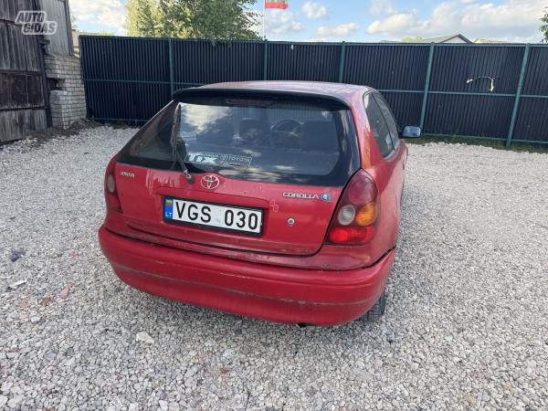 Toyota Corolla 1999 in Vilnius, with an engine capacity of 1.30 L and mileage of 223 thousand km for 480 €, photo 5 on AUTOMOTO.COM.LV