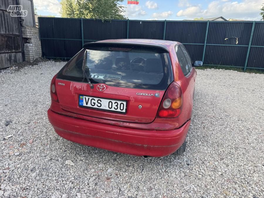 Toyota Corolla 1999 in Vilnius, with an engine capacity of 1.30 L and mileage of 223 thousand km for 480 €, photo 6 on AUTOMOTO.COM.LV