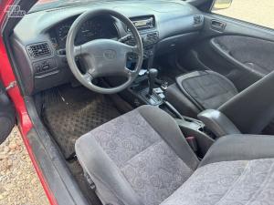 Toyota Corolla 1999 in Vilnius, with an engine capacity of 1.30 L and mileage of 223 thousand km for 480 €, photo 9 on AUTOMOTO.COM.LV