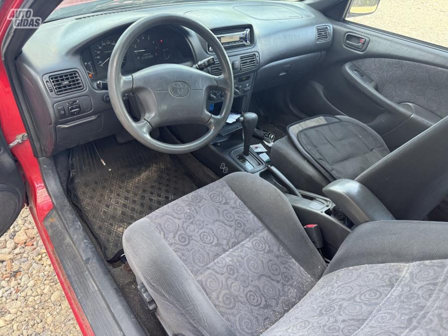 Toyota Corolla 1999 in Vilnius, with an engine capacity of 1.30 L and mileage of 223 thousand km for 480 €, photo 9 on AUTOMOTO.COM.LV