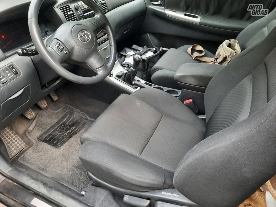 Toyota Corolla 2006 in Vilnius, with an engine capacity of 2.00 L and mileage of 207 thousand km for 1490 €, photo 4 on AUTOMOTO.COM.LV