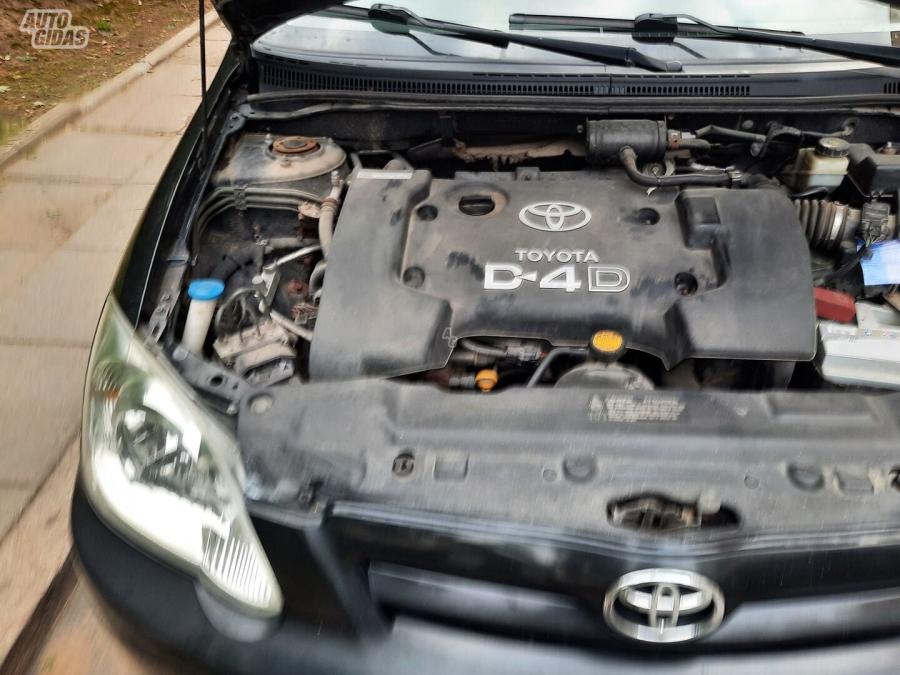 Toyota Corolla 2006 in Vilnius, with an engine capacity of 2.00 L and mileage of 207 thousand km for 1490 €, photo 5 on AUTOMOTO.COM.LV