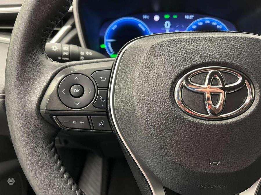 Melns Toyota Corolla Cross 2022 Panevēža, ar dzinēja tilpumu 1.99 L un nobraukumu 125 tūkst. km par 27390 €, foto 21 vietnē AUTOMOTO.COM.LV