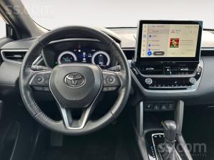 Melns Toyota Corolla Cross 2024 Liepāja, ar dzinēja tilpumu 2.00 L un nobraukumu 37 tūkst. km par 33800 €, foto 11 vietnē AUTOMOTO.COM.LV