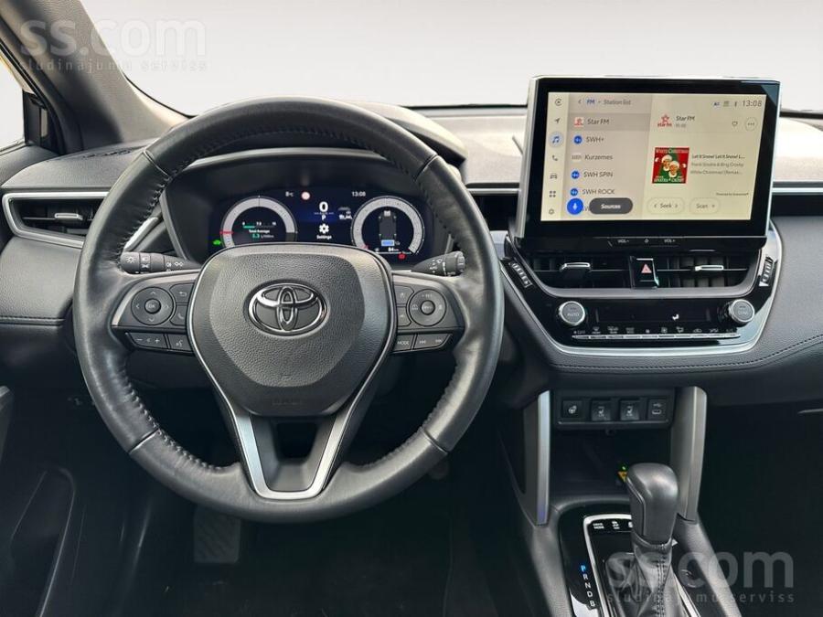 Melns Toyota Corolla Cross 2024 Liepāja, ar dzinēja tilpumu 2.00 L un nobraukumu 37 tūkst. km par 33800 €, foto 11 vietnē AUTOMOTO.COM.LV