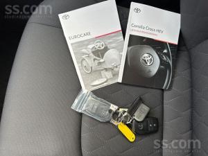 Melns Toyota Corolla Cross 2024 Liepāja, ar dzinēja tilpumu 2.00 L un nobraukumu 37 tūkst. km par 33800 €, foto 20 vietnē AUTOMOTO.COM.LV