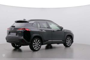 Melns Toyota Corolla Cross 2025 Viļņa, ar dzinēja tilpumu 1.80 L un nobraukumu 31 tūkst. km par 32700 €, foto 4 vietnē AUTOMOTO.COM.LV
