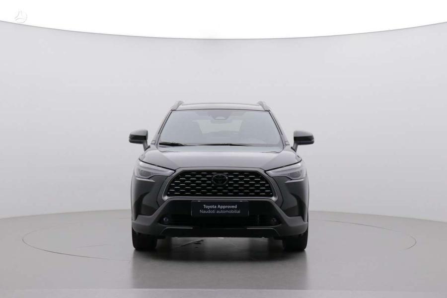 Melns Toyota Corolla Cross 2025 Viļņa, ar dzinēja tilpumu 1.80 L un nobraukumu 31 tūkst. km par 32700 €, foto 7 vietnē AUTOMOTO.COM.LV