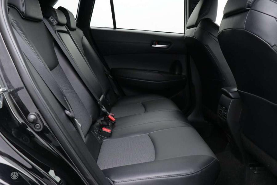 Melns Toyota Corolla Cross 2025 Viļņa, ar dzinēja tilpumu 1.80 L un nobraukumu 31 tūkst. km par 32700 €, foto 11 vietnē AUTOMOTO.COM.LV