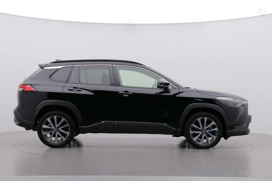 Melns Toyota Corolla Cross 2025 Viļņa, ar dzinēja tilpumu 1.80 L un nobraukumu 31 tūkst. km par 32700 €, foto 18 vietnē AUTOMOTO.COM.LV
