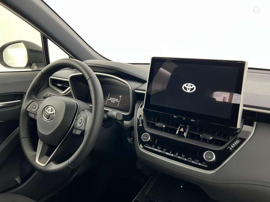 Черный Тойота Corolla Cross 2025 в Вильнюс, объемом двигателя 1.80 л и пробегом 10 тыс. км за 33900 €, фото 15 на AUTOMOTO.COM.LV