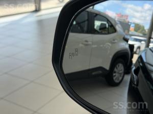 Melns Toyota Corolla Cross 2025 Rīga, ar dzinēja tilpumu 1.80 L un nobraukumu 44 tūkst. km par 30500 €, foto 10 vietnē AUTOMOTO.COM.LV