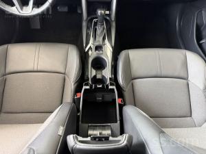 Melns Toyota Corolla Cross 2025 Rīga, ar dzinēja tilpumu 1.80 L un nobraukumu 44 tūkst. km par 30500 €, foto 21 vietnē AUTOMOTO.COM.LV