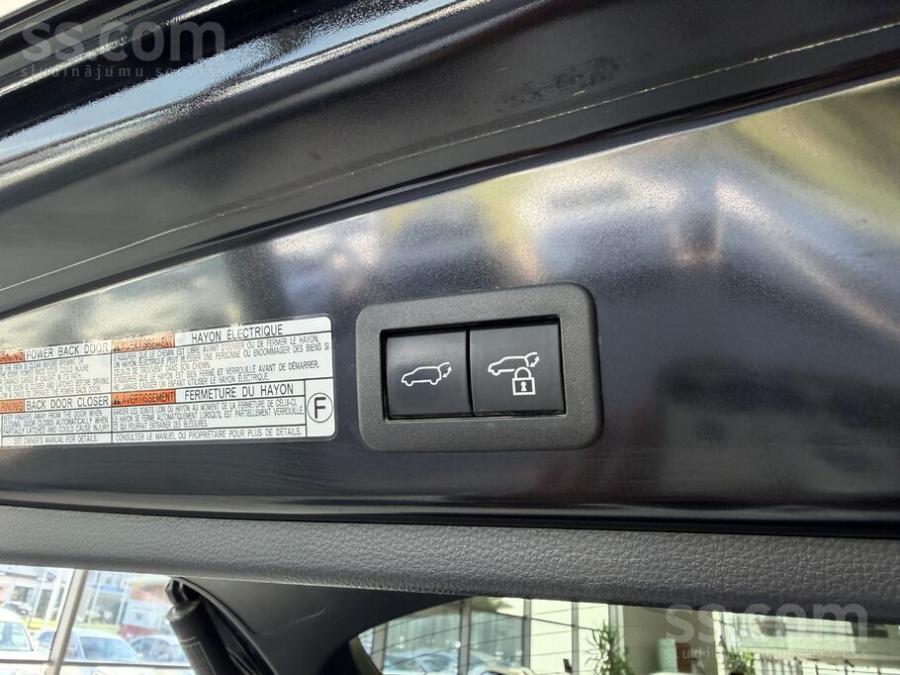 Melns Toyota Corolla Cross 2025 Rīga, ar dzinēja tilpumu 1.80 L un nobraukumu 44 tūkst. km par 30500 €, foto 24 vietnē AUTOMOTO.COM.LV