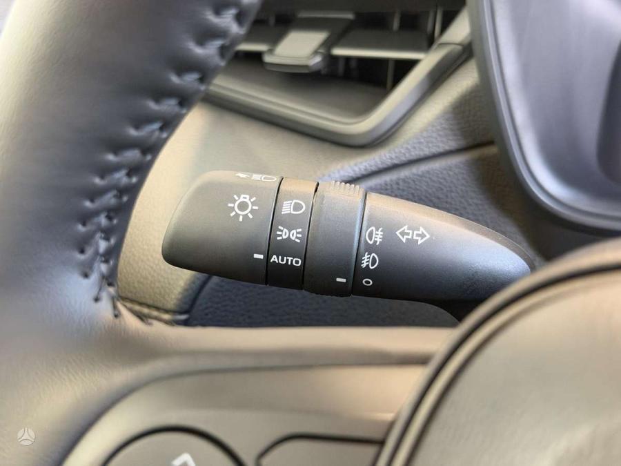 Melns Toyota Corolla Cross 2026 Panevēža, ar dzinēja tilpumu 1.80 L un nobraukumu 0 tūkst. km par 33490 €, foto 21 vietnē AUTOMOTO.COM.LV