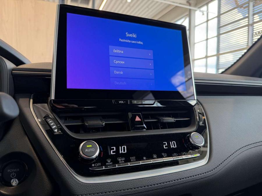 Melns Toyota Corolla Cross 2026 Panevēža, ar dzinēja tilpumu 1.80 L un nobraukumu 0 tūkst. km par 33490 €, foto 31 vietnē AUTOMOTO.COM.LV
