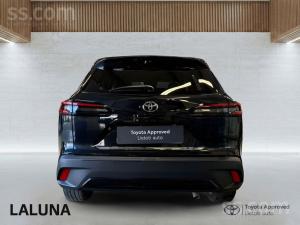 Black Toyota Corolla Cross 2026 in Jekabpils, with an engine capacity of 1.80 L and mileage of 25 thousand km for 32900 €, photo 7 on AUTOMOTO.COM.LV
