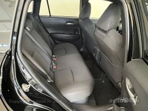 Черный Тойота Corolla Cross 2023 в Раквере, объемом двигателя 1.99 л и пробегом 44 тыс. км за 30990 €, фото 7 на AUTOMOTO.COM.LV
