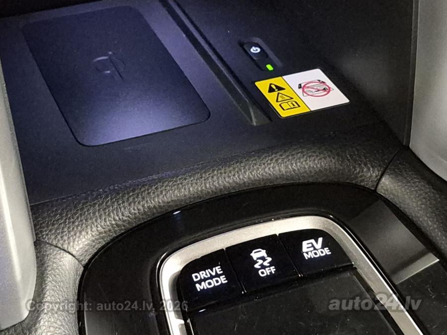 Черный Тойота Corolla Cross 2023 в Таллин, объемом двигателя 1.80 л и пробегом 40 тыс. км за 29490 €, фото 17 на AUTOMOTO.COM.LV