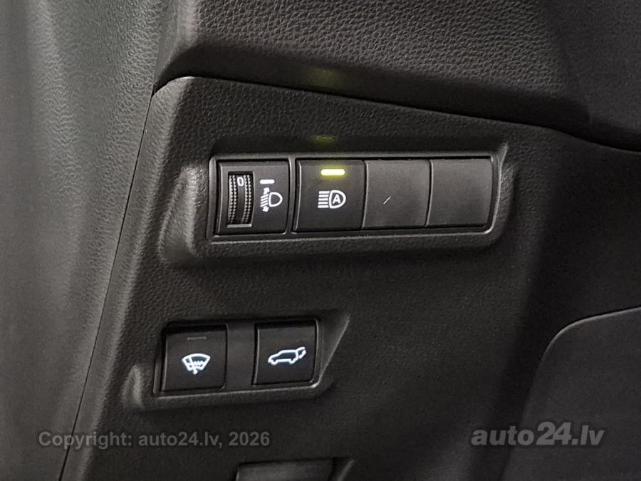 Черный Тойота Corolla Cross 2023 в Таллин, объемом двигателя 1.80 л и пробегом 40 тыс. км за 29490 €, фото 18 на AUTOMOTO.COM.LV