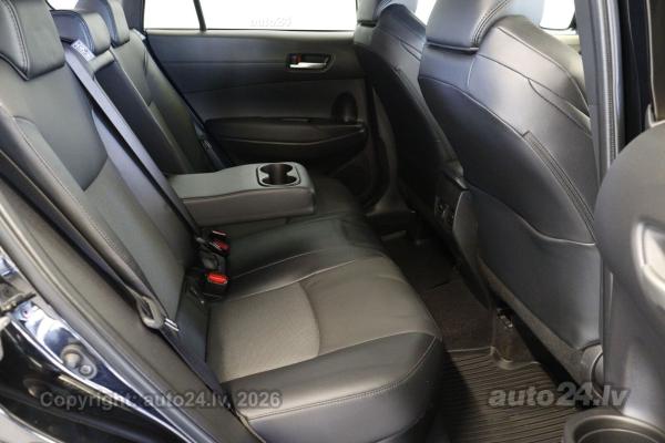Черный Тойота Corolla Cross 2024 в Таллин, объемом двигателя 1.99 л и пробегом 10 тыс. км за 36500 €, фото 7 на AUTOMOTO.COM.LV