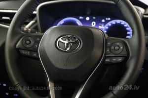 Black Toyota Corolla Cross 2024 in Tallinn, with an engine capacity of 1.99 L and mileage of 10 thousand km for 36500 €, photo 13 on AUTOMOTO.COM.LV